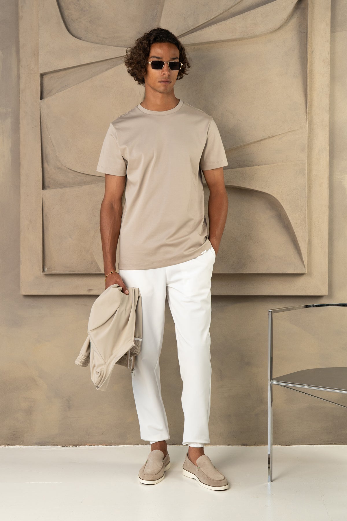 NEW CHAPTER® The Fusion Between Luxury Chic and Streetwear.